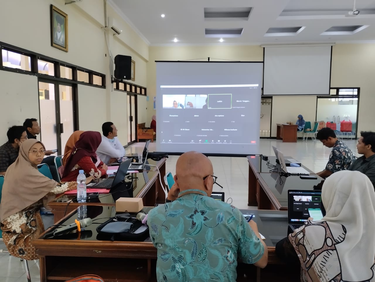 Kegiatan Monitoring dan Evaluasi (MONEV) Program Bantuan Akselerasi Pengembangan Kurikulum dan ...